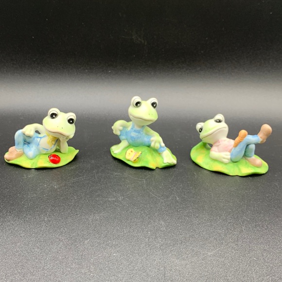 Homco | Accents | Complete Homco Trio Lounging Frogs Butterfly Ladybug ...